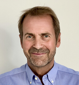 Knee Replacement | Orthopaedics | Pinehill Hospital | Benslow Lane ...